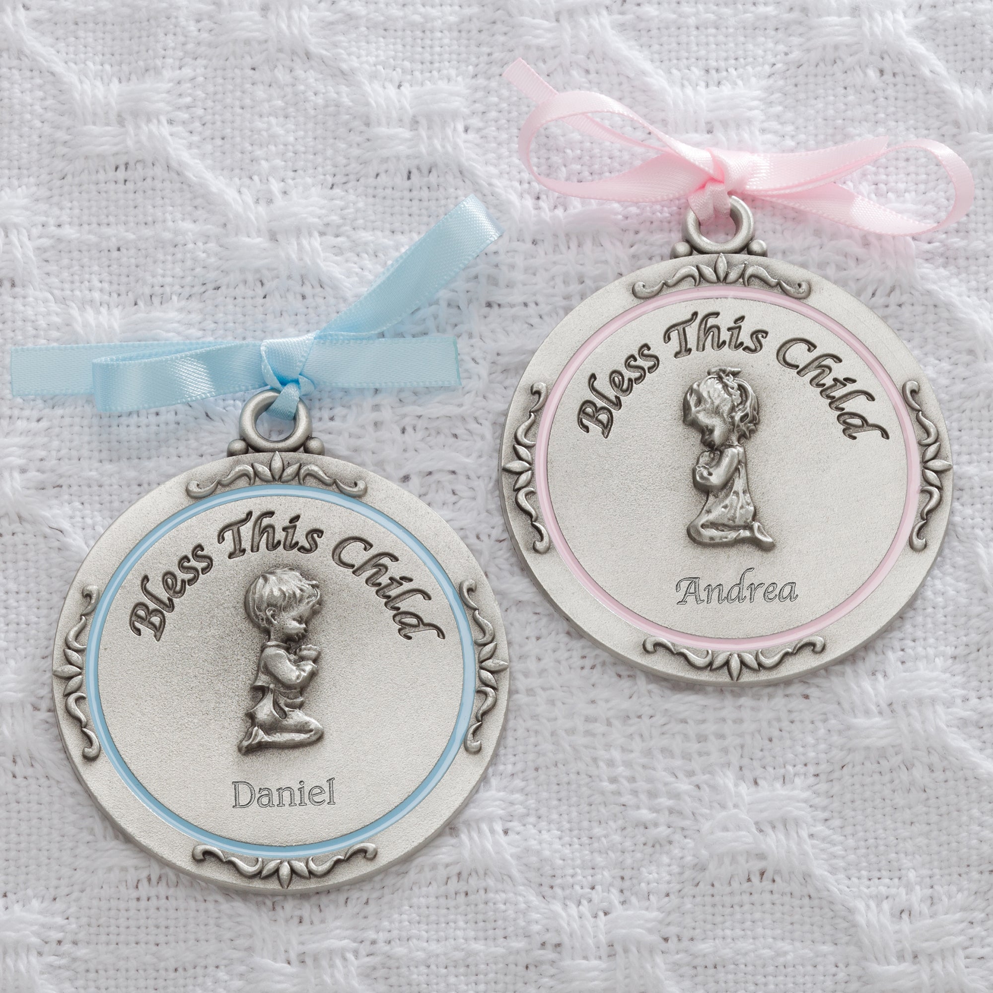 15407 - First Communion Personalized Medallion