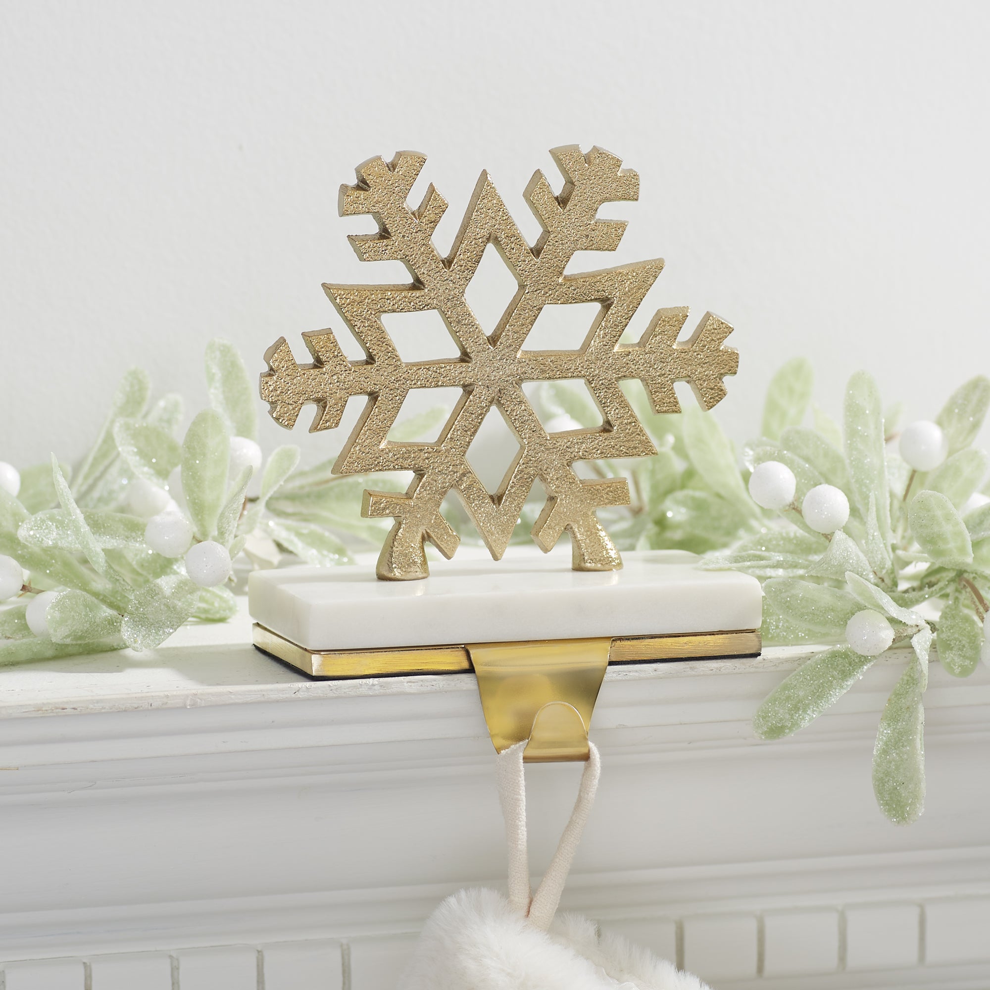 33322 - Gold Metal & Marble Christmas Stocking Holder