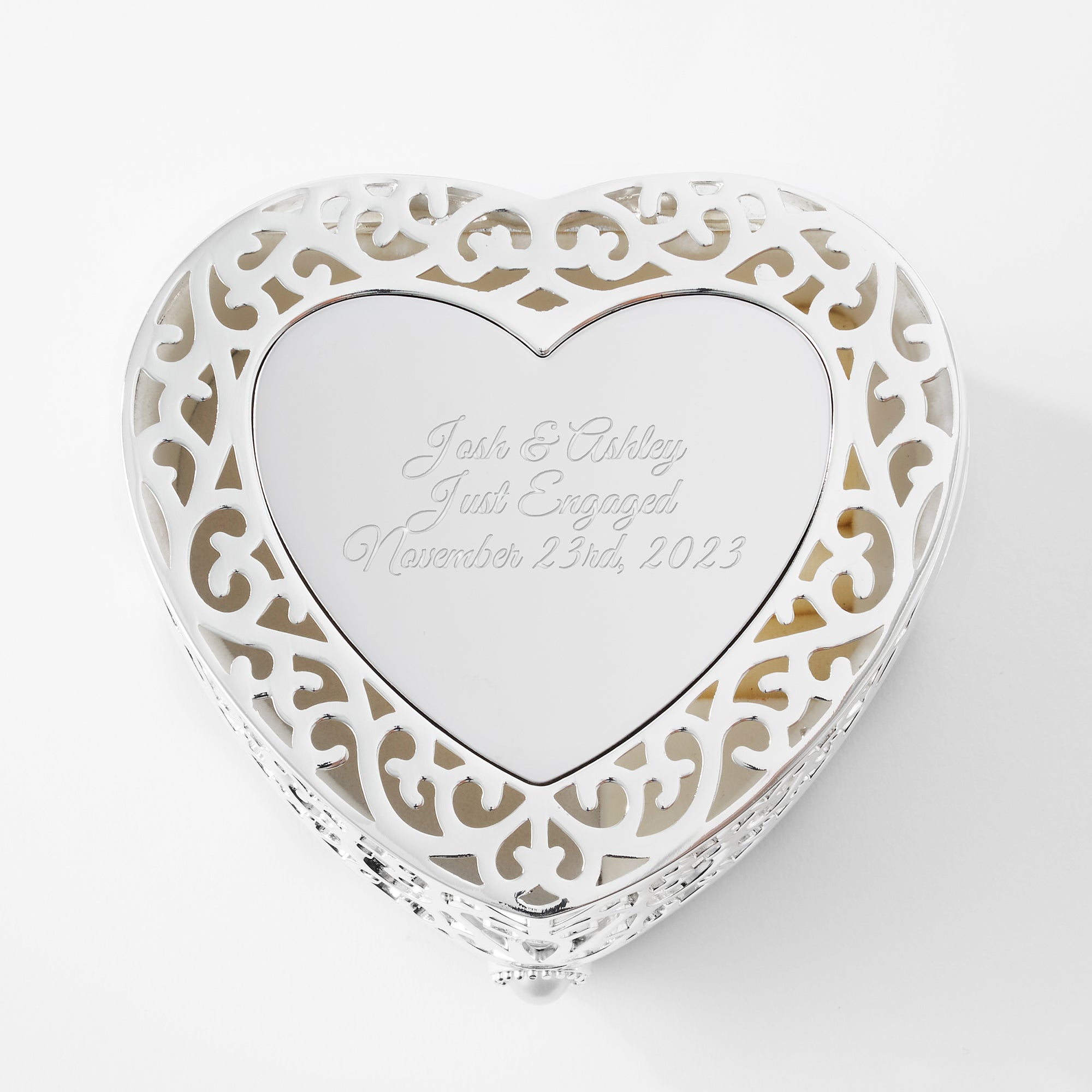 41284 - Engraved Engagement Scroll Heart Keepsake Box