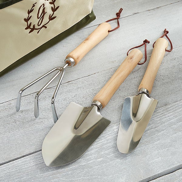 Floral Wreath Personalized Garden Tote & Tools