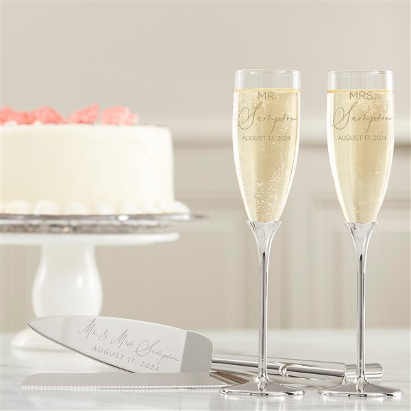 Personalized Silver Wedding Flute Set - Elegant Couple
