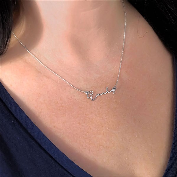 Personalized Minimalist Script Name Necklace