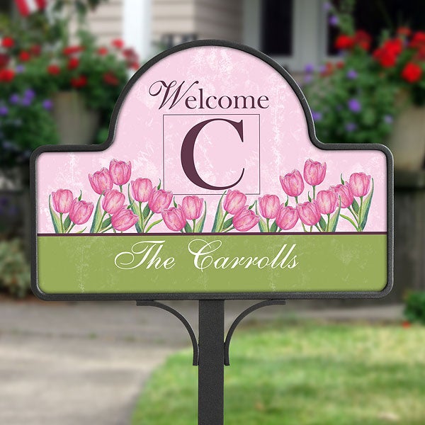 6613 - Spring Tulip Personalized Magnetic Garden Sign