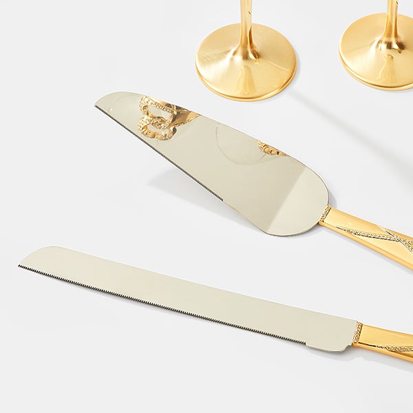 Engraved Gold Intertwined Heart Gift Set