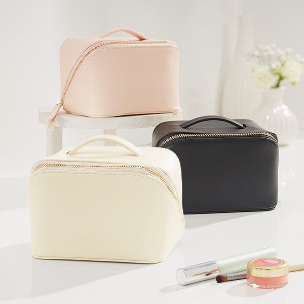 Engraved Small Leather Beauty Case