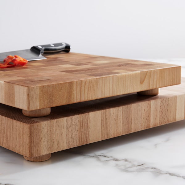 Laurel Wreath Personalized 16x18 Butcher Block Cutting Board